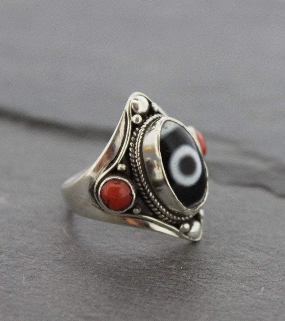Agate Dzi and Coral ring - DharmaShop