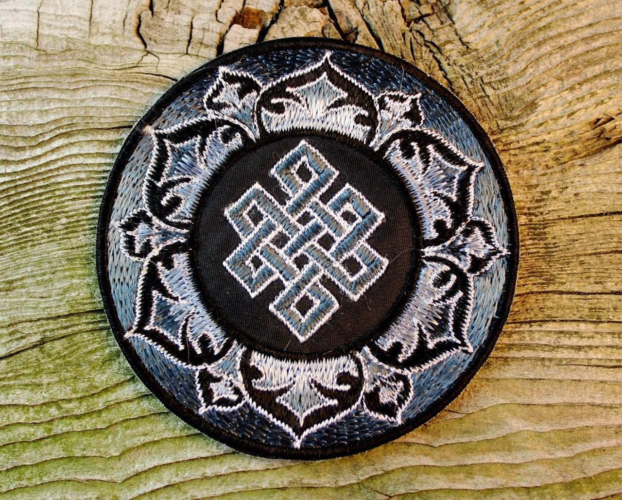 Eternal Knot Midnight Patch - DharmaShop
