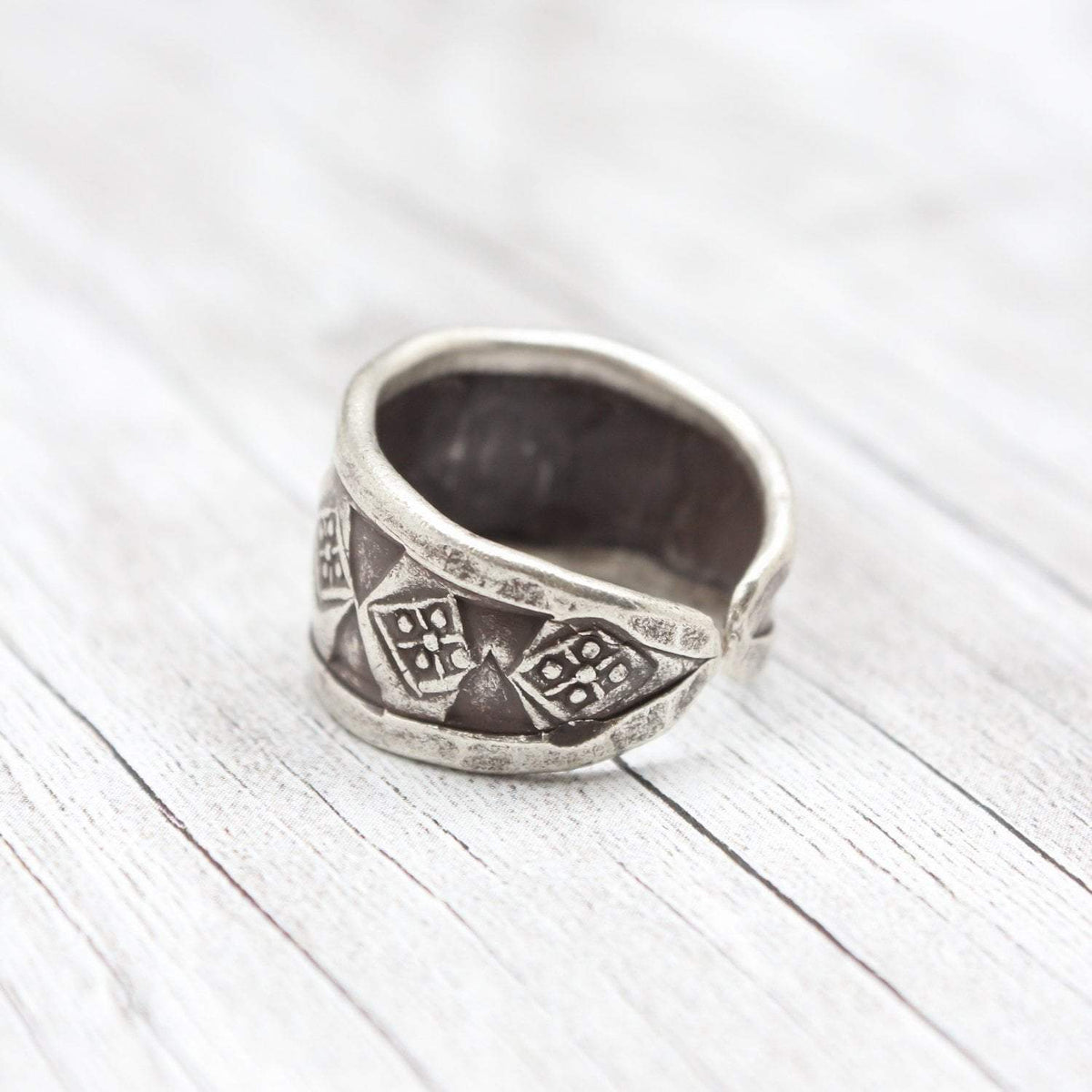 Endless Knot Ring - DharmaShop