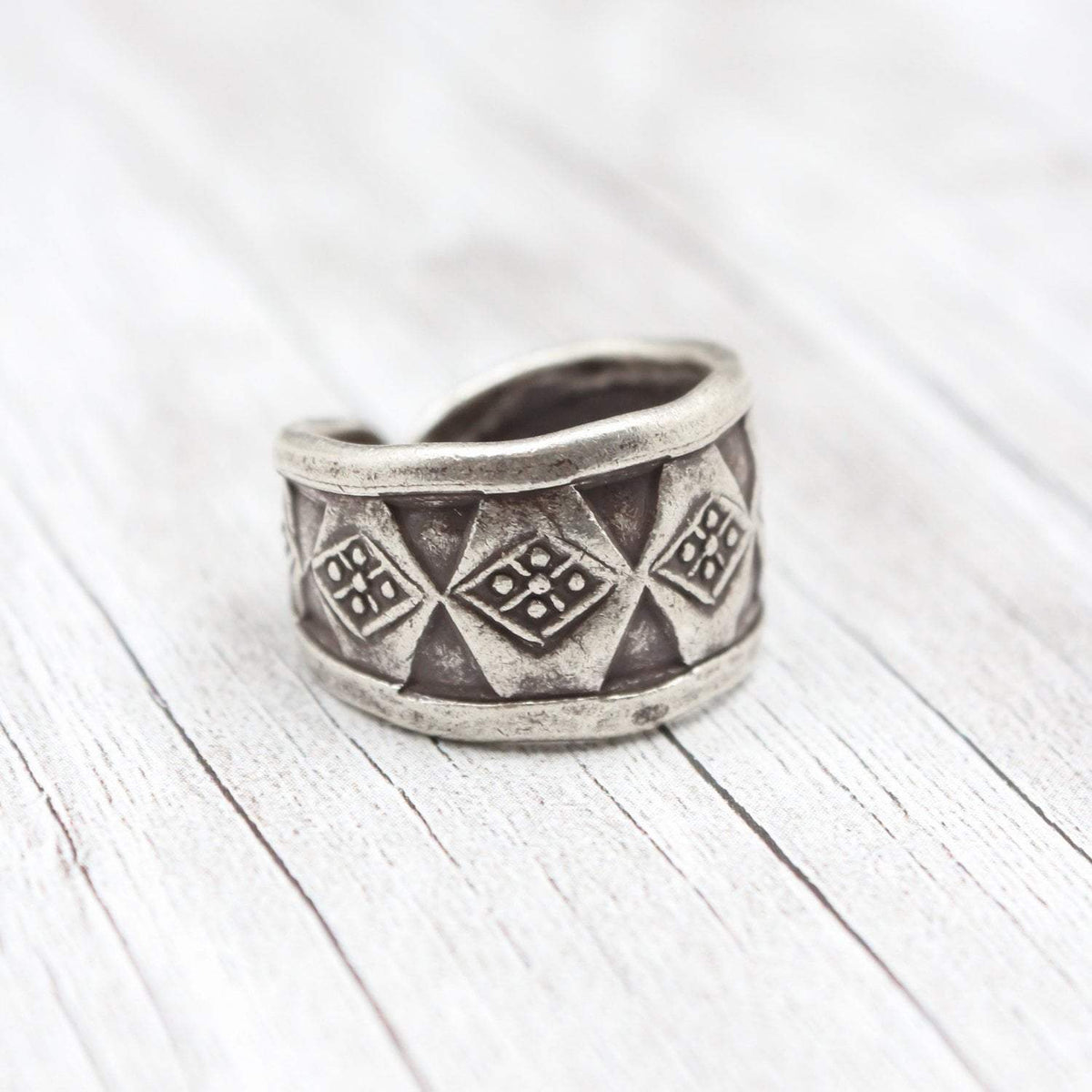 Endless Knot Ring - DharmaShop