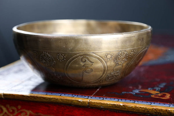Etched Lingham Compassion Singing Bowl - DharmaShop